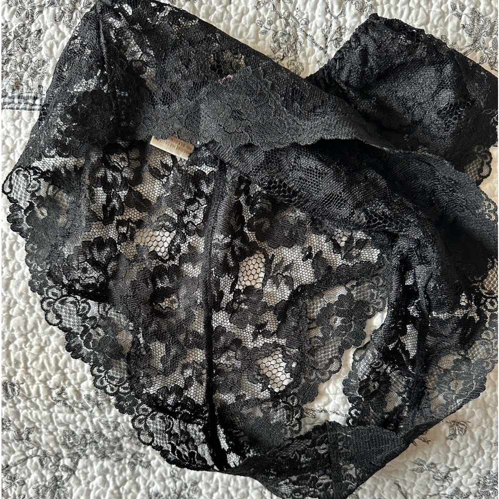 New Victoria’s Secret Black Lace High Rise Shape Pant… - Gem
